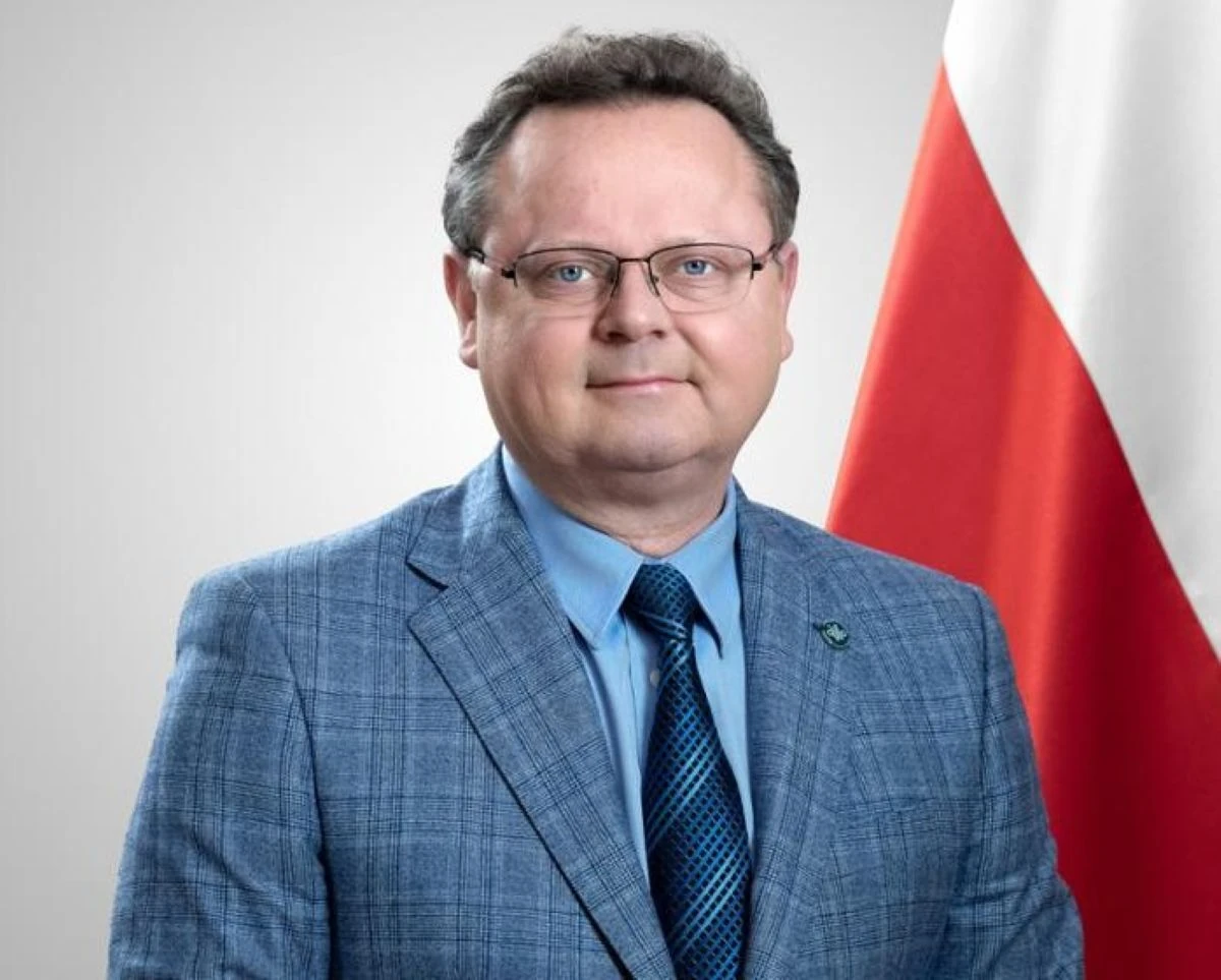 Zemsta Szejny? Minister od alkoholowego skandalu rozwiązał struktury Lewicy